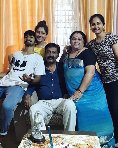 🥇Soujanya (Actriz Kannada) Wiki, Altura, Años, Muerte, Novio, Familia ...